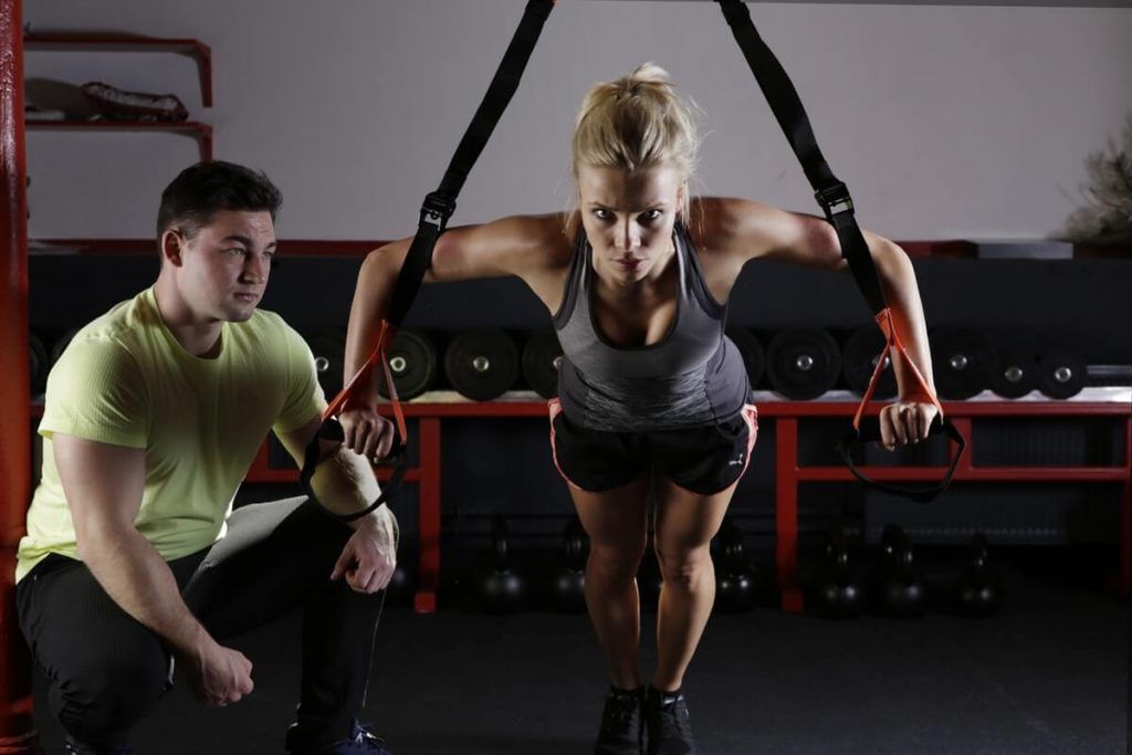 10 Best TRX Core Exercises For Toning Your Muscles - Funky Colour